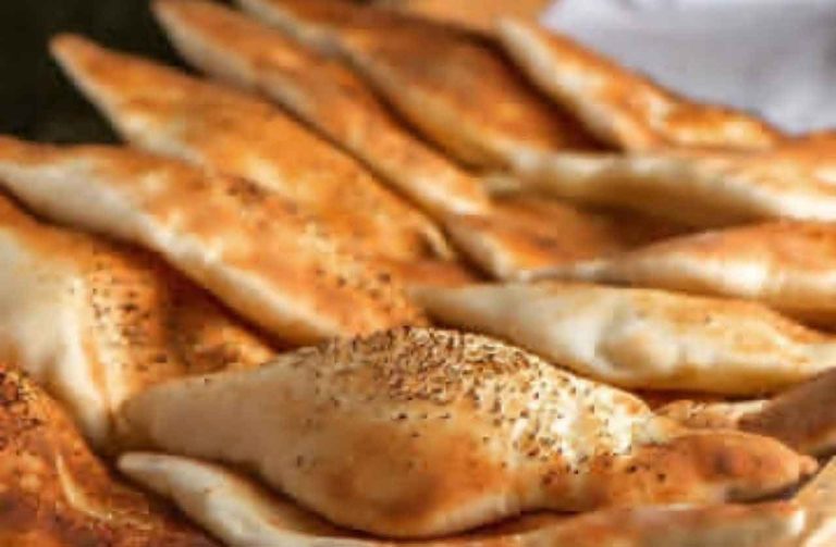 6 Steps to Perfect Samoon Bread - Soft & Crispy